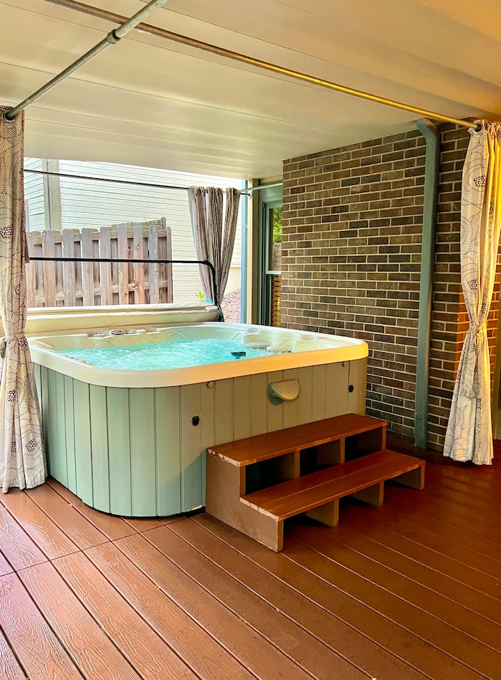 2br/2ba With *Hottub* 20 Min From Downtown Denver - Aurora, CO