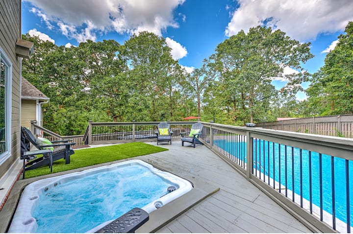 Beautiful Rogers/bentonville Home! Pool Huge Yard - Rogers, AR