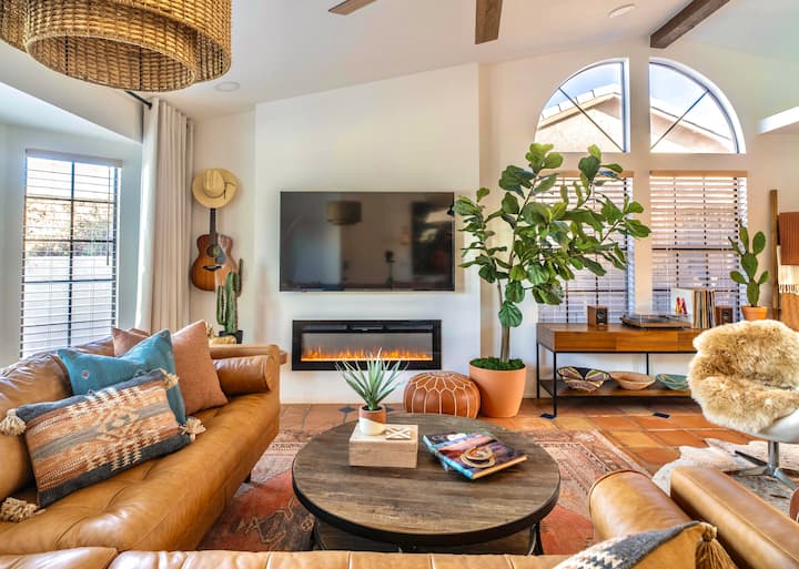 Designer Desert Retreat | Pool, Spa & Fire Pit - Indio