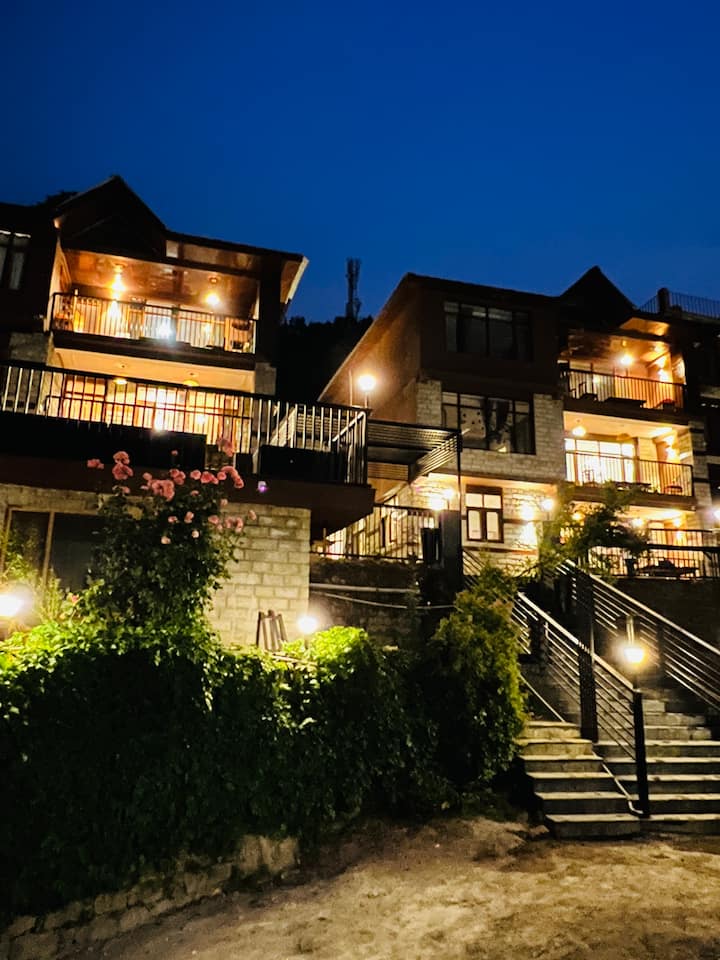 Morr Bagh - 3 Bed Room Suite - Manali