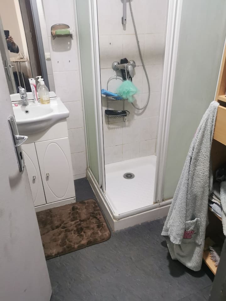 Petite Chambre Dans Maison 0 éToile Centre Ville - Saint-Gilles