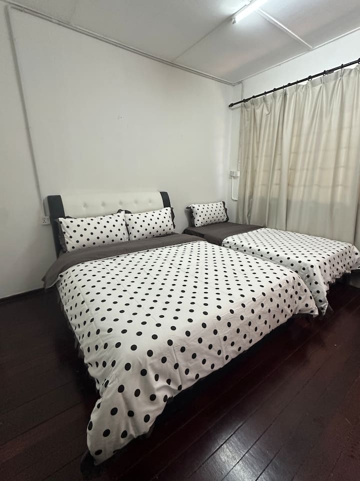 仙本那猫小窝民宿Kitty House家庭房可住三人 - Semporna