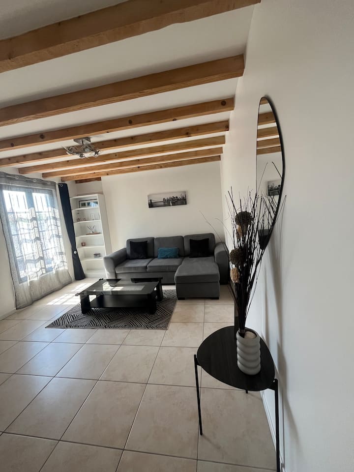 Charmant T2 «Le Yuca» Neuf, Au Calme Et Bien Situé - Villeneuve-lès-Béziers