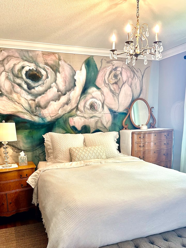 Artistic Home In Downtown Camas - Washougal, WA