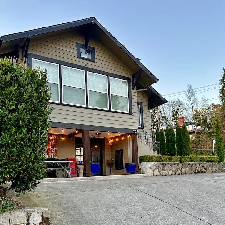 Artistic Home In Downtown Camas - Washougal, WA