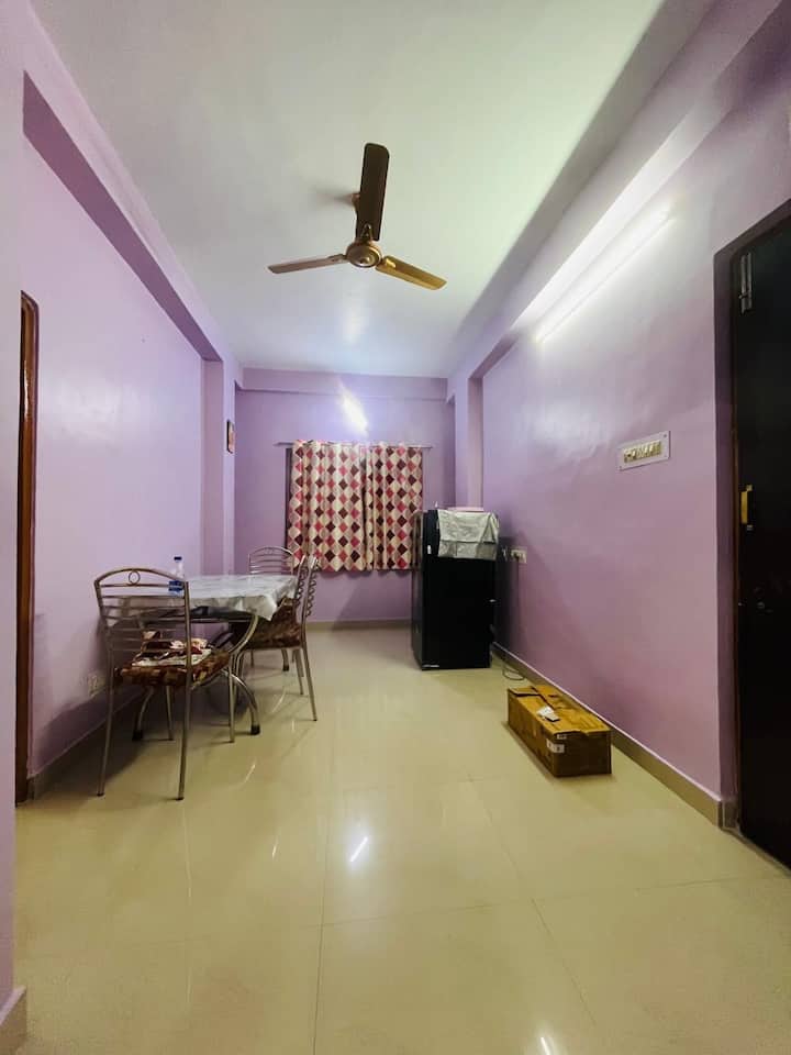 2bhk Apartment With Balcony - Calcuta, WB, India