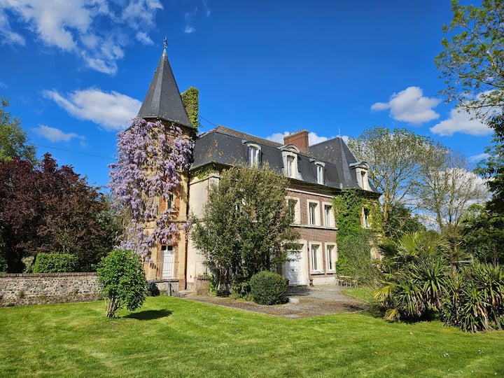 Petit Château En Normandie - Eure