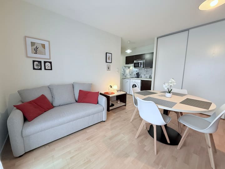 Le Môle - Rochefort, France