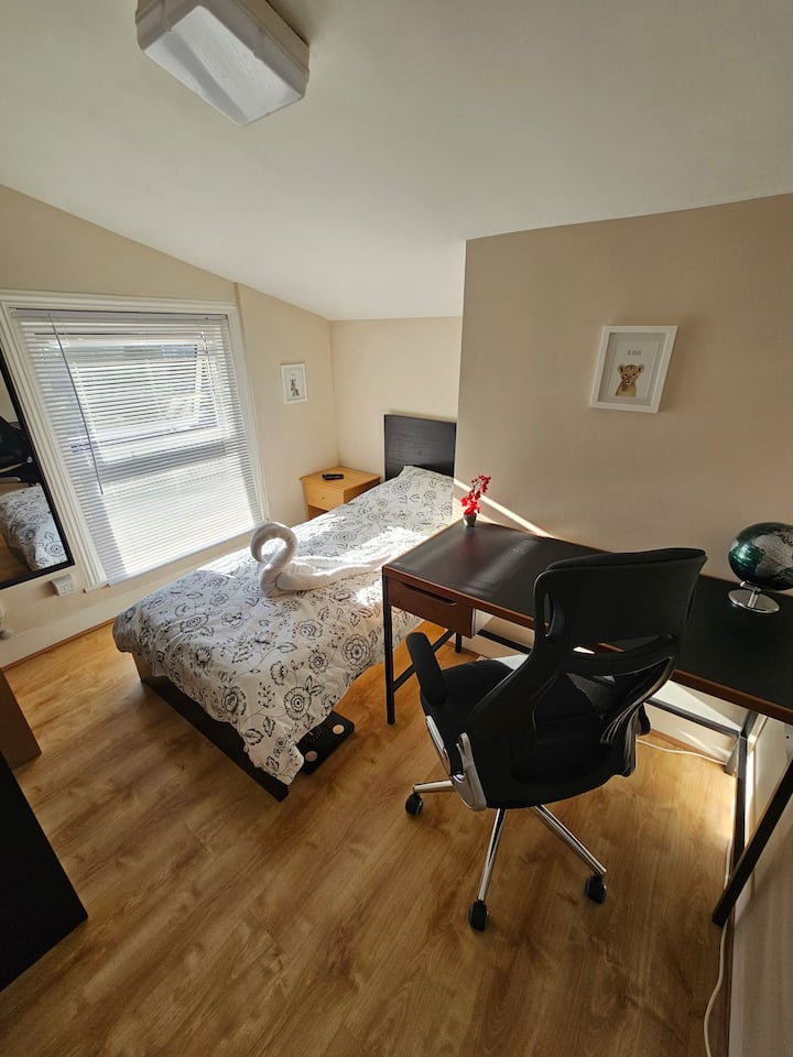 Cozy Private Single Bedroom Near Lhr - Hampton