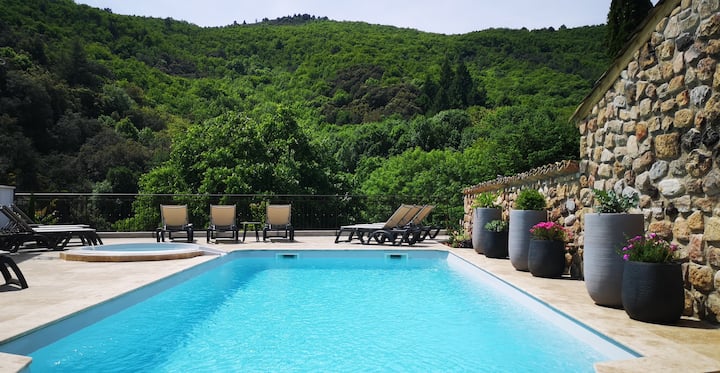 Gîte Violette, Vue Imprenable, Piscine & Rivière - Ardèche