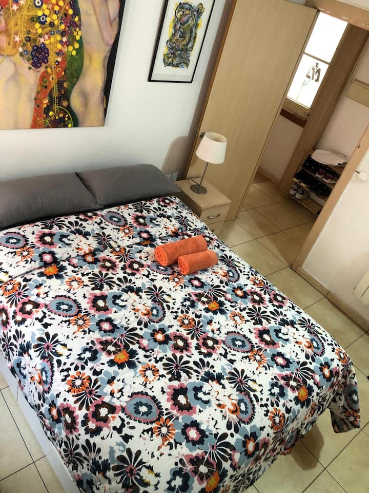 Cool Room In Raval (With Elevator) - Barcelona