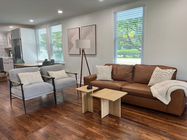 Bluebird Bungalow |Hot Tub| 2 Miles To Greenville - Greenville, SC