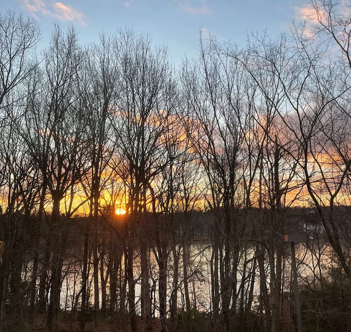 Home In Waterbury, Golfing, Garage, Lake View - ウォーターベリー, CT