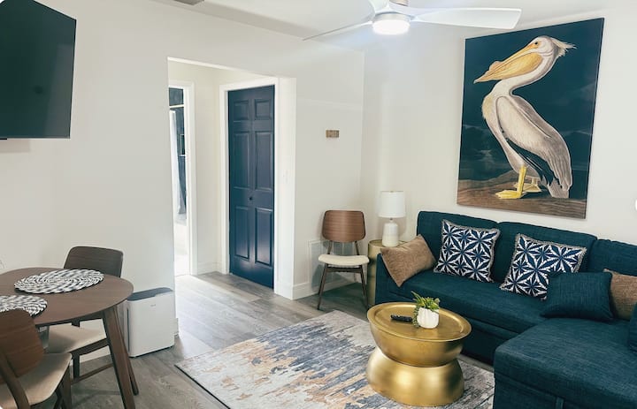 Pelican By The Beach - Dunedin, FL