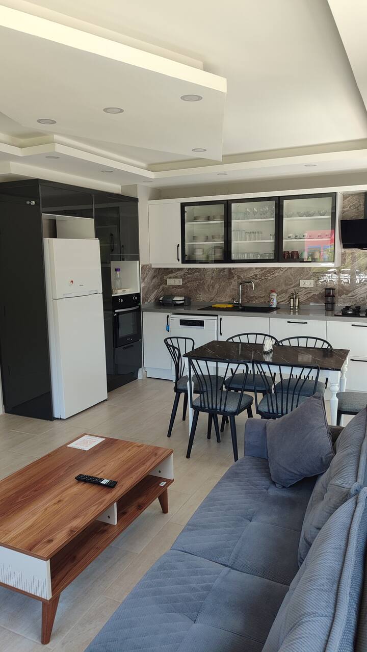 Muğla Dalyan'a Yakın Havuz+klimalı,8 Kişilik Villa - Dalaman