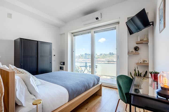 À 700 M Du Vatican – Loft ÉLégant Avec Balcon - Vatican City