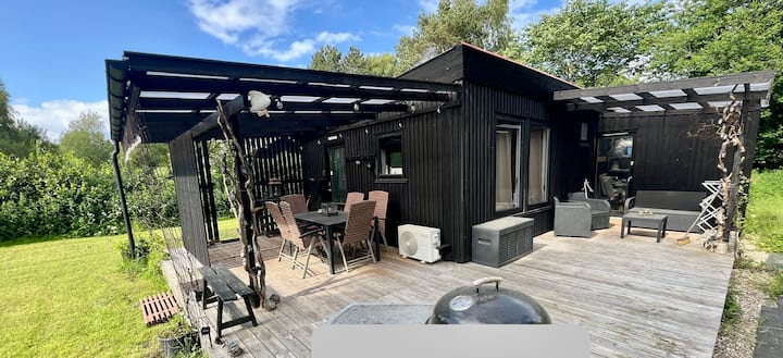 Lille Hyggeligt Sommerhus Til Par/lille Familie - Denmark
