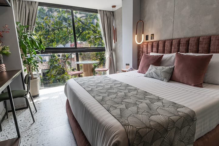 Habitación En El Poblado - Medellín