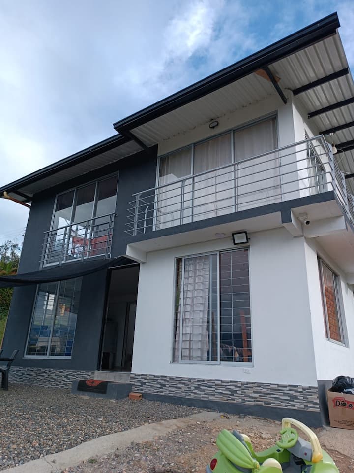 Cabaña Rural Naturaleza A 3 Km Del Casco Urbano - Choachí