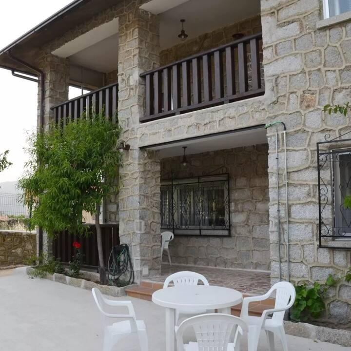 Casa Rural En Navarrevisca - Mijares