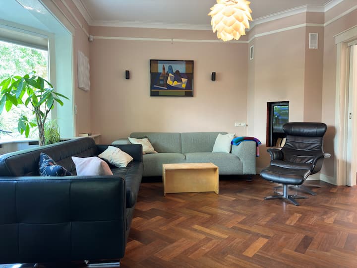 Dutch Style Villa ‘Burja’. Happy Green Living. - Holandia