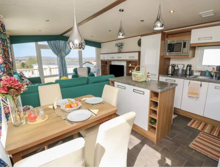 Charming Bembridge Caravan In Isle Of Wight - Isle of Wight