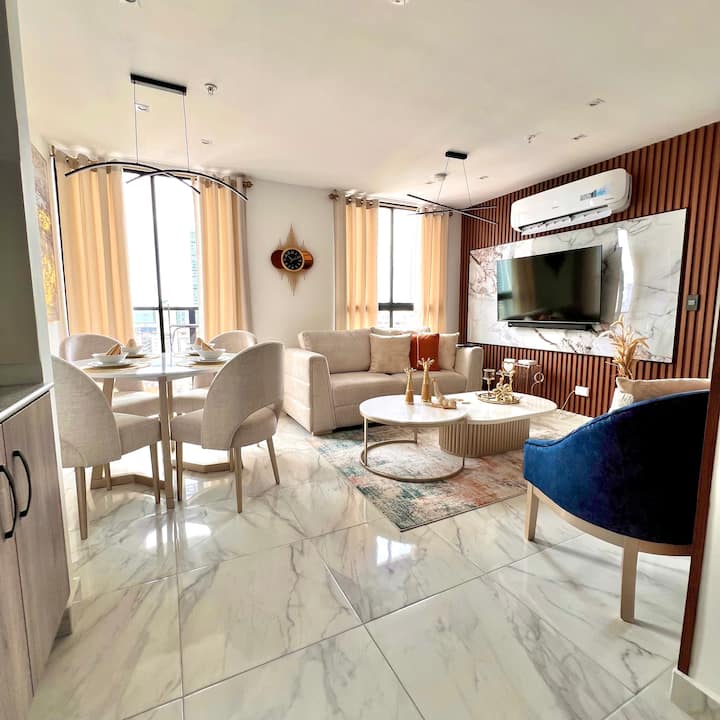 Elegant Apartment With A View & The Warmth Of Home - Panama