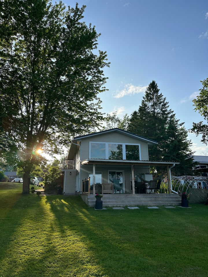 Stunning Lakehouse 1.5 Hrs From Toronto - Lindsay