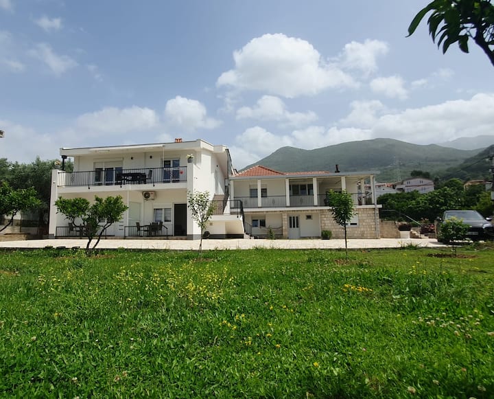 Mandarina Home, Bar Apartman 1 - Montenegro