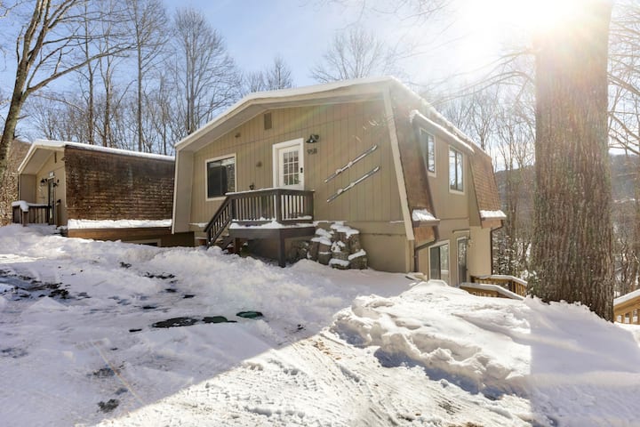 Banner Elk Condo Mins To Beech & Sugar Ski Slopes! - Linville, NC