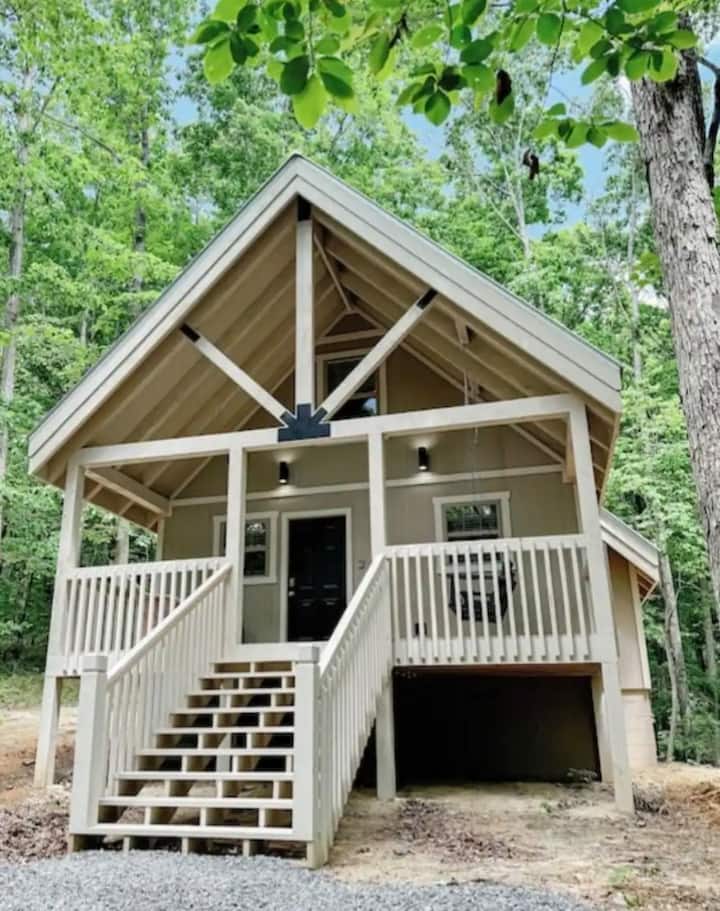 Robin's Nest With Hot Tub (Sleeps 4 ) - DeSoto State Park, Fort Payne