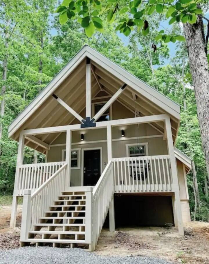 Robin's Nest With Hot Tub (Sleeps 4 ) - DeSoto State Park, Fort Payne
