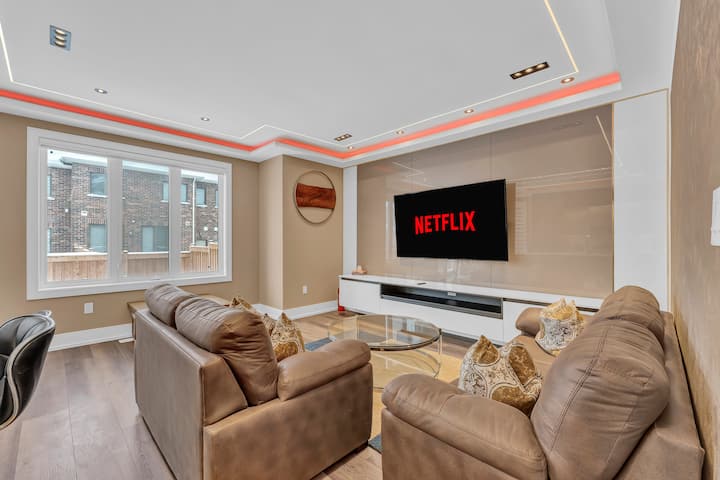 4br Ultra-modern Retreat – Fully Renovated & Chic! - Brampton