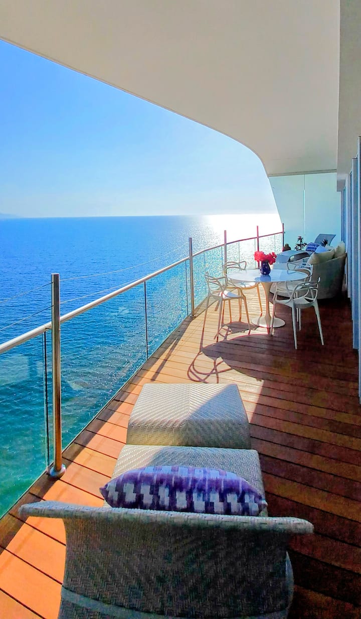 Majestuosa Vista Marítima: Espectacular Piso Alto. - Puerto Vallarta