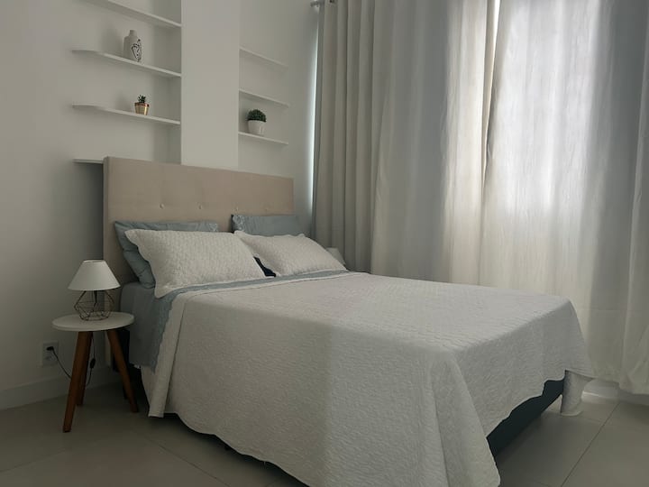 Aconchegante  Quarto /Sala  52 M A 200 M Da Praia - Ipanema