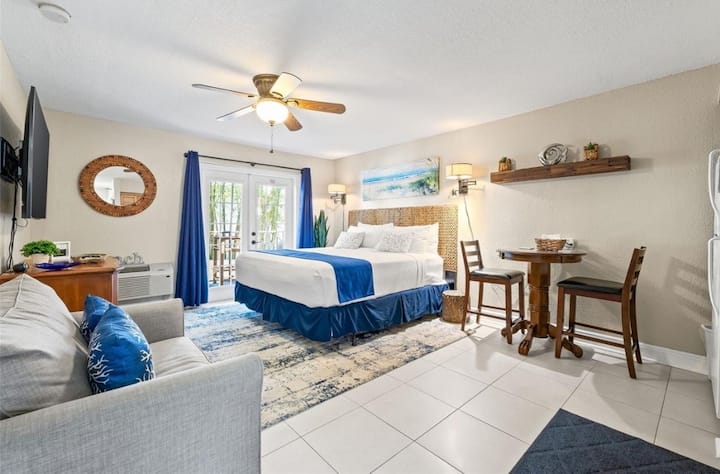 Waterfront Resort - Dunedin, FL