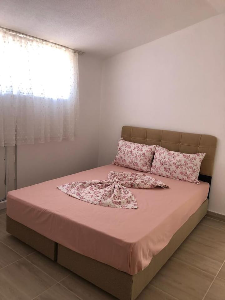 Havuzlu Apart - Erdek
