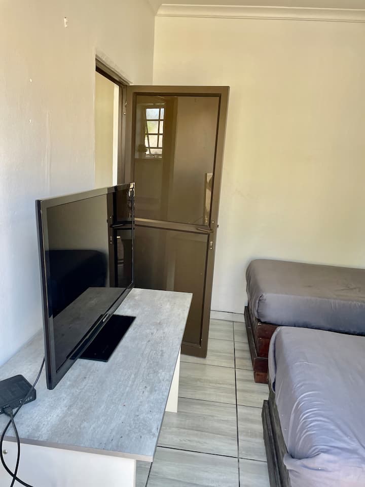 Flamwood Room 9 - Klerksdorp