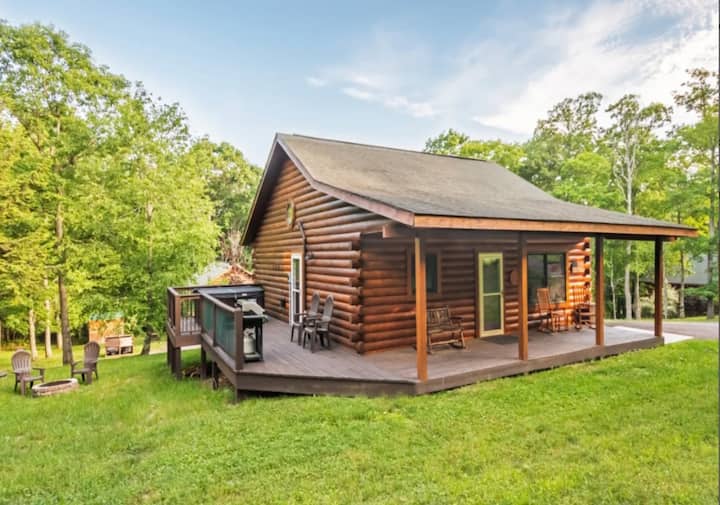 Deep Creek Log Cabin Oasis - Deep Creek Lake, MD