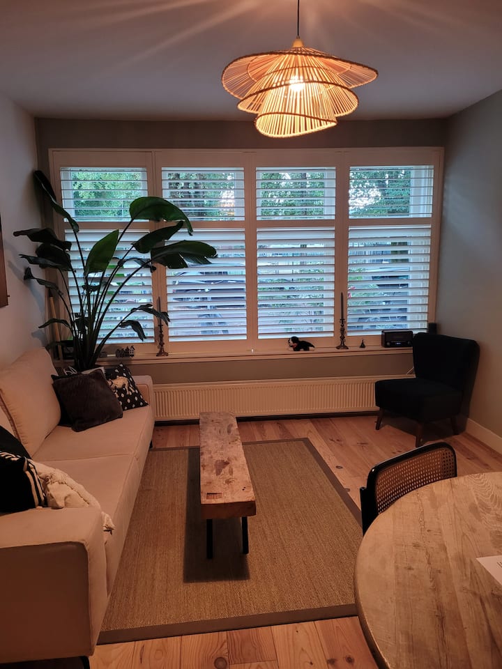 Ground-level Apartment With Garden - Amstelveen