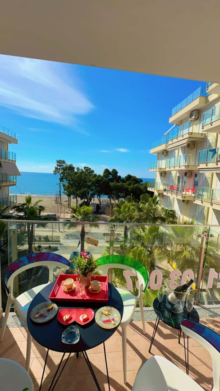 Kings Sea View Apartment - Shëngjin