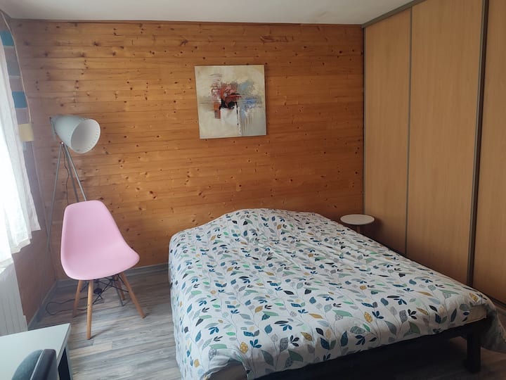 Chambre Et Sanitaires Privatifs - Le Puy-en-Velay