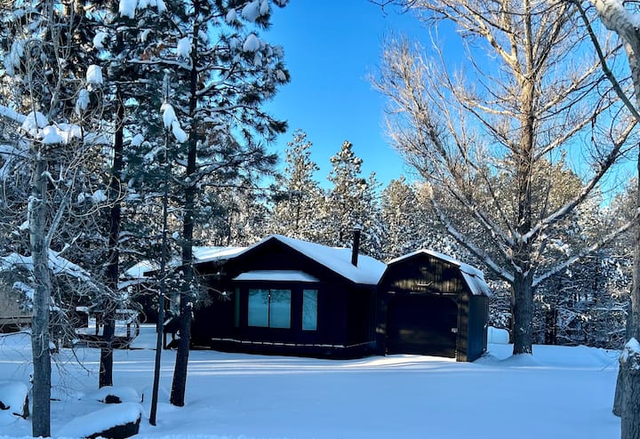 R Retreat / Spa~mini Golf - Munds Park, AZ