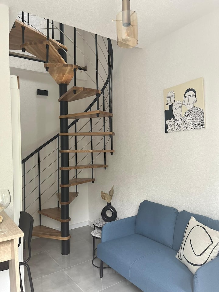 Nice Little House - Okrug Gornji