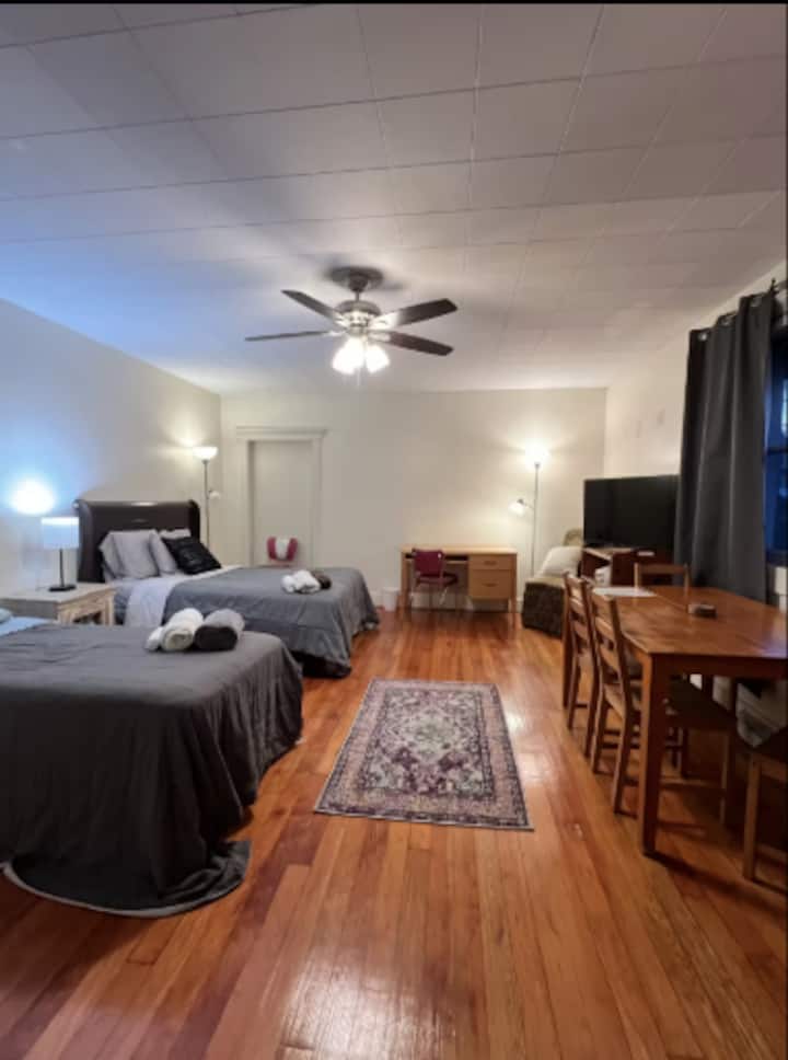 Private Queen Twin 2 Bed Bedroom Wifi Near Airport - Princeton, NJ