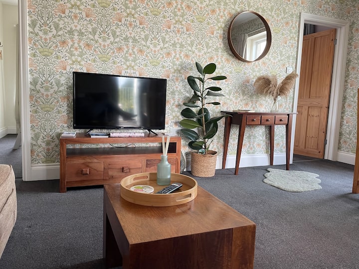 The Dairy Flat, Cheddar Gorge - Cheddar