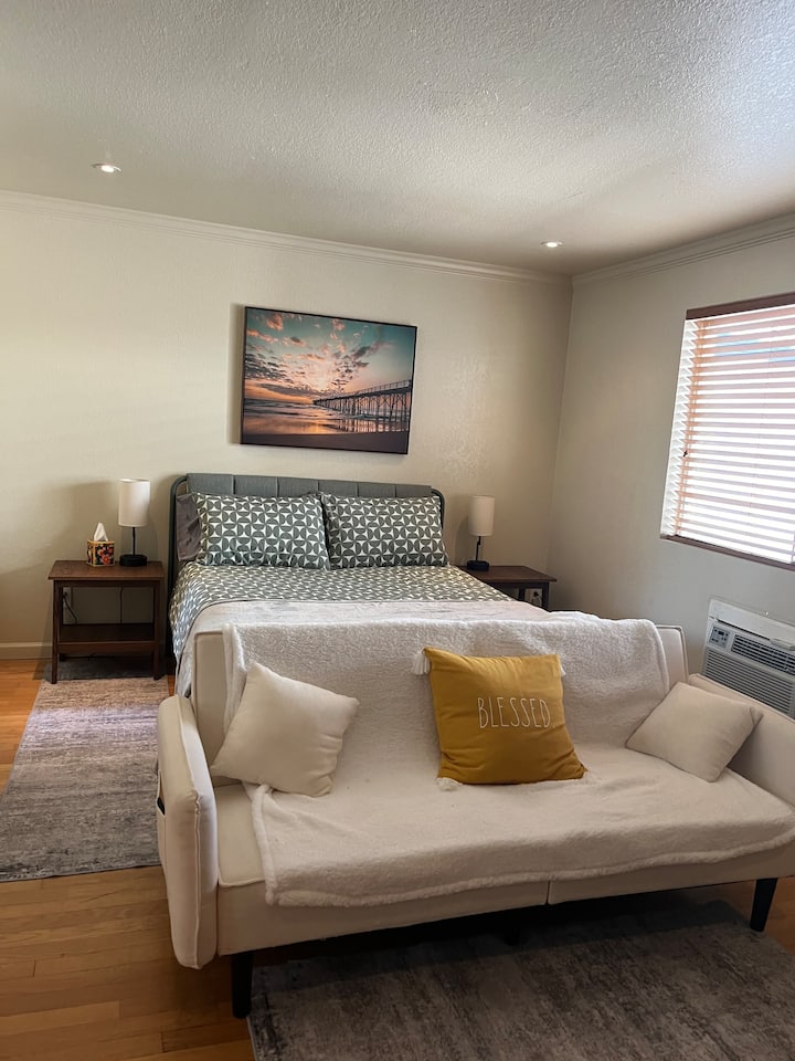 Cozy Midtown Condo - Phoenix, AZ