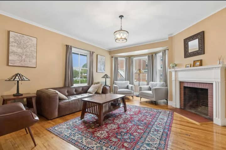7 Bed Historic Home For Group Stays - Portland, ME