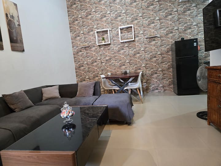 2bd 2ba Angeles City (Parking Available) - Angeles