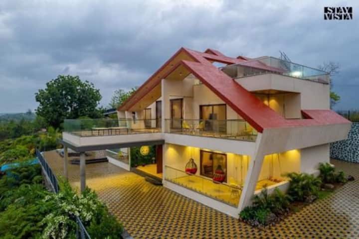 Amorist Farm- A Home Away From Home. - Matheran